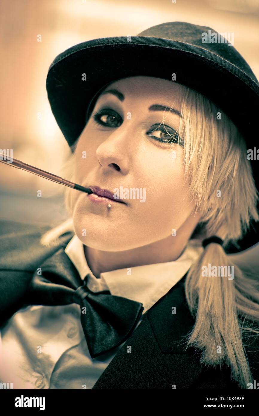 Superior performer hi-res stock photography and images - Alamy