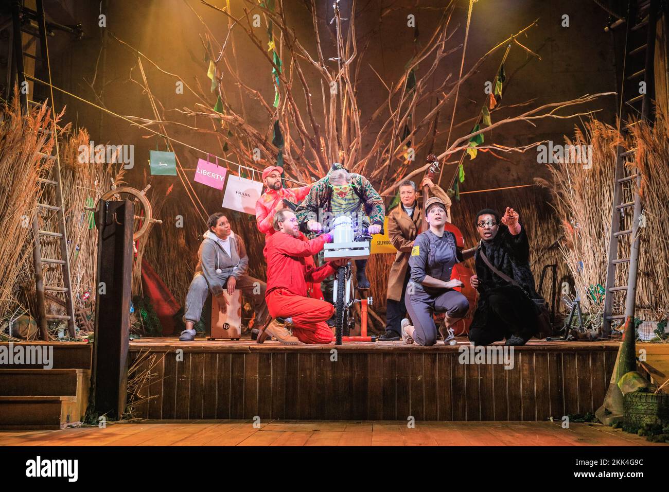 London, UK. 25th Nov, 2022. [NOTE: Name of the Play is 'Wind in the ...