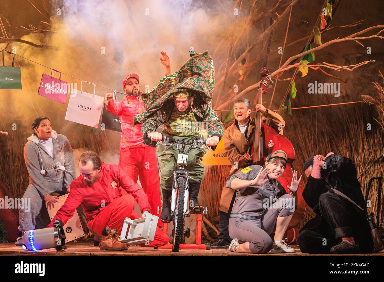 London, UK. 25th Nov, 2022. [NOTE: Name of the Play is 'Wind in the ...