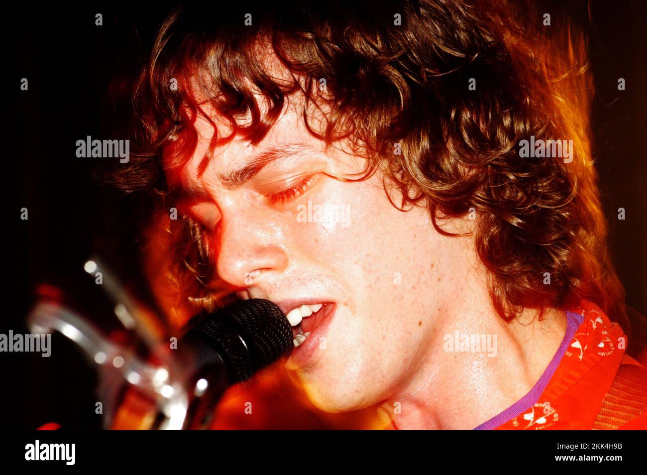 RAZORLIGHT, YOUNG, EARLY PUB GIG, 2004: A young Johnny Burrell singer ...