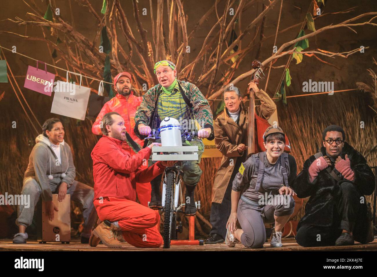 London, UK. 25th Nov, 2022. [NOTE: Name of the Play is 'Wind in the ...