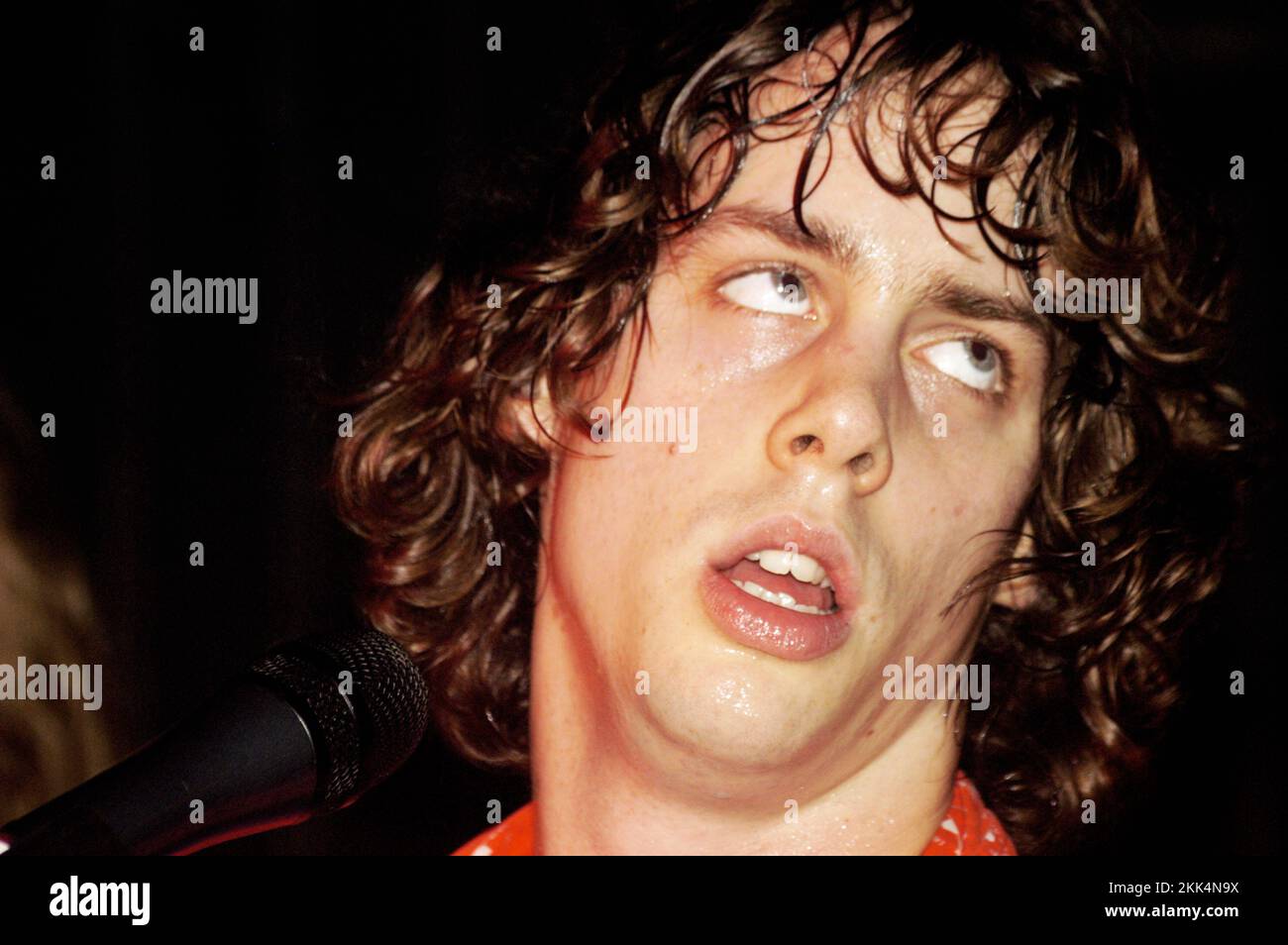 RAZORLIGHT, YOUNG, EARLY PUB GIG, 2004: A young Johnny Burrell singer ...