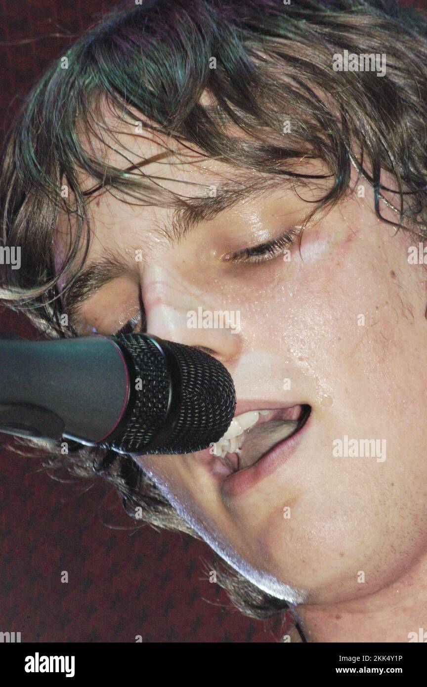 STARSAILOR, YOUNG, 2003: STARSAILOR singer/guitarist JAMES WALSH at ...