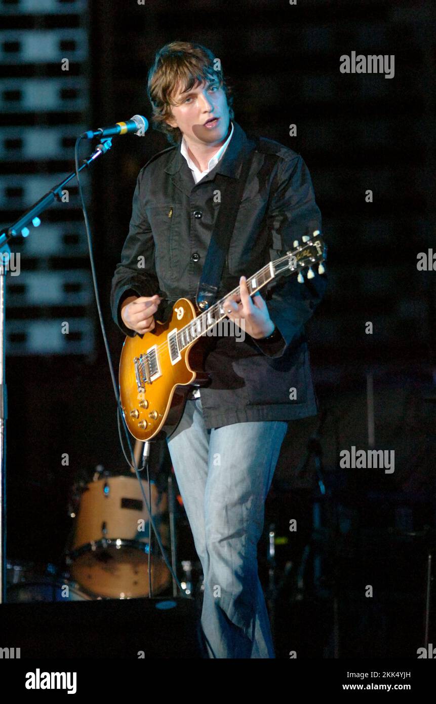 STARSAILOR, MILLENNIUM STADIUM, 2005: STARSAILOR singer/guitarist JAMES ...