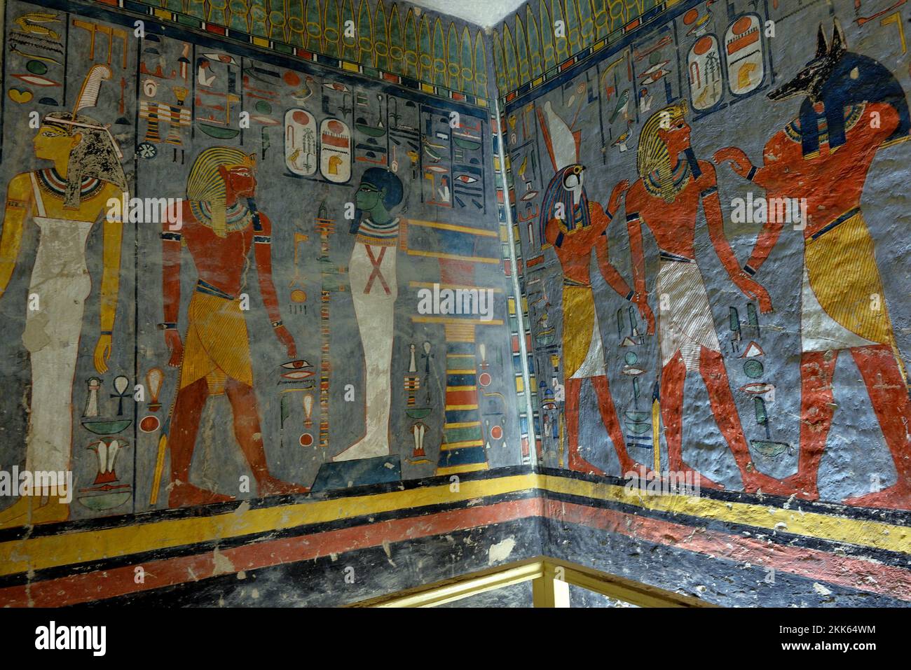 ANCIENT EGYPTIAN PAINTINGS AND HIEROGLYPHS IN THE PHAROAH'S TOMB IN THE ...
