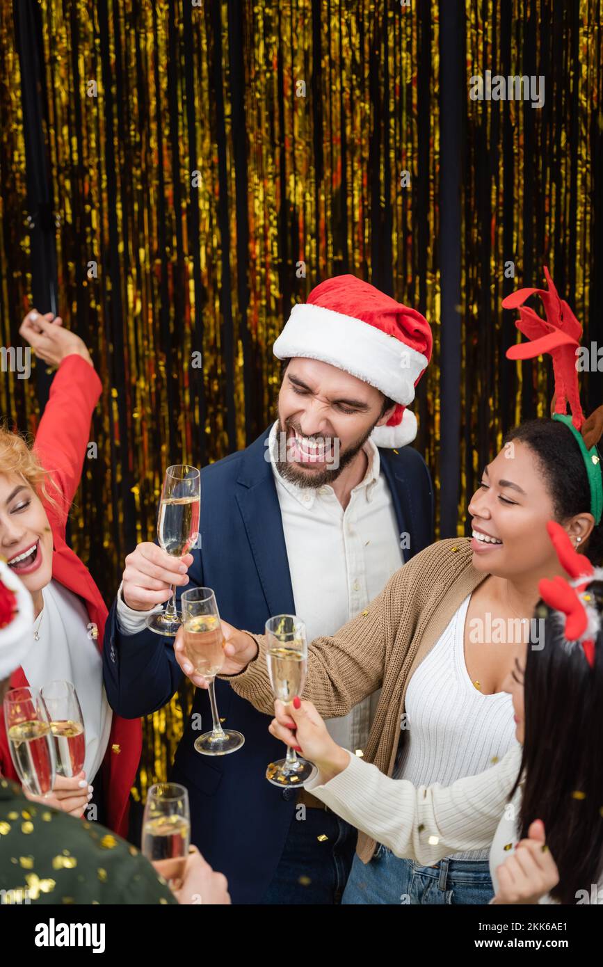 Office dance party hi-res stock photography and images - Alamy