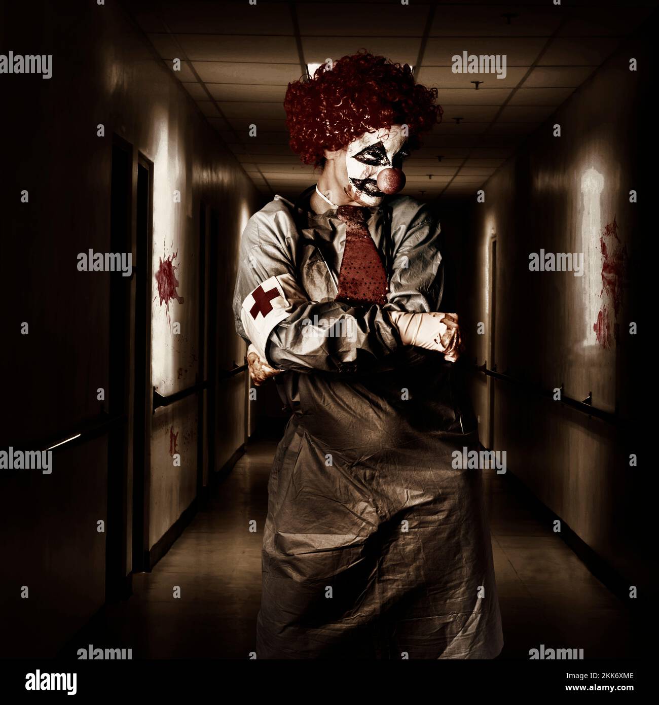 Nurse corridor dark hi-res stock photography and images - Alamy