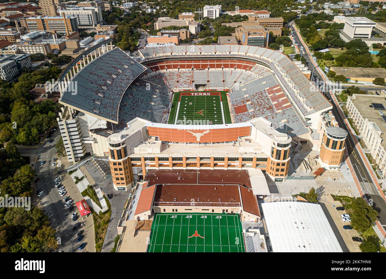 Darrell K Royal-Texas Memorial Stadium - home of the Longhorns Football ...