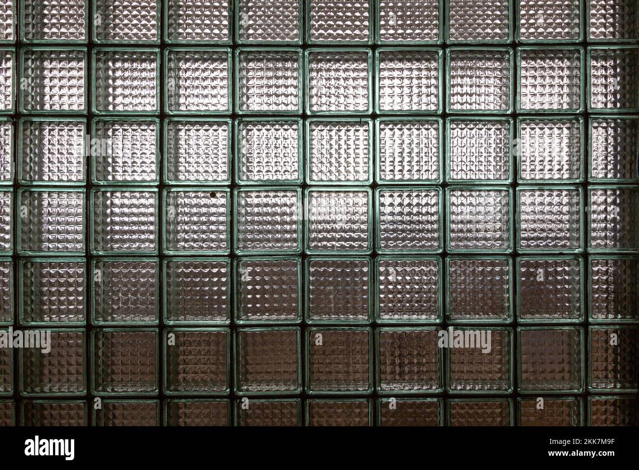 Installation of window blocks hi-res stock photography and images - Alamy