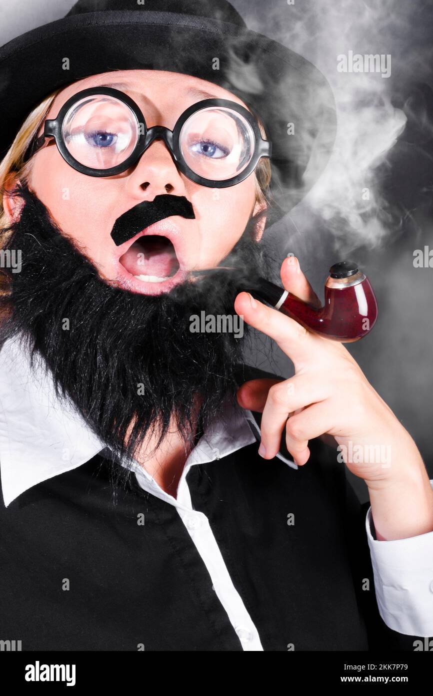 Detective disguise costume hi-res stock photography and images - Alamy