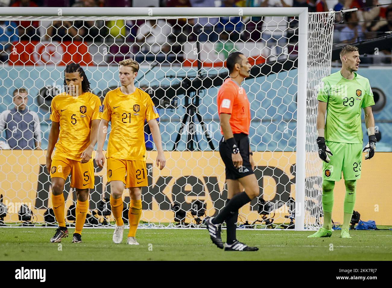 AL-RAYYAN - (LR) Nathan Ake of Holland, Frenkie de Jong of Holland ...