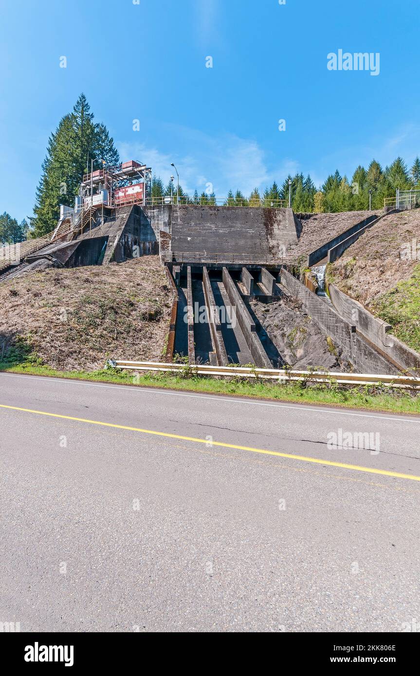 Over oregon city spillway on hi-res stock photography and images - Alamy