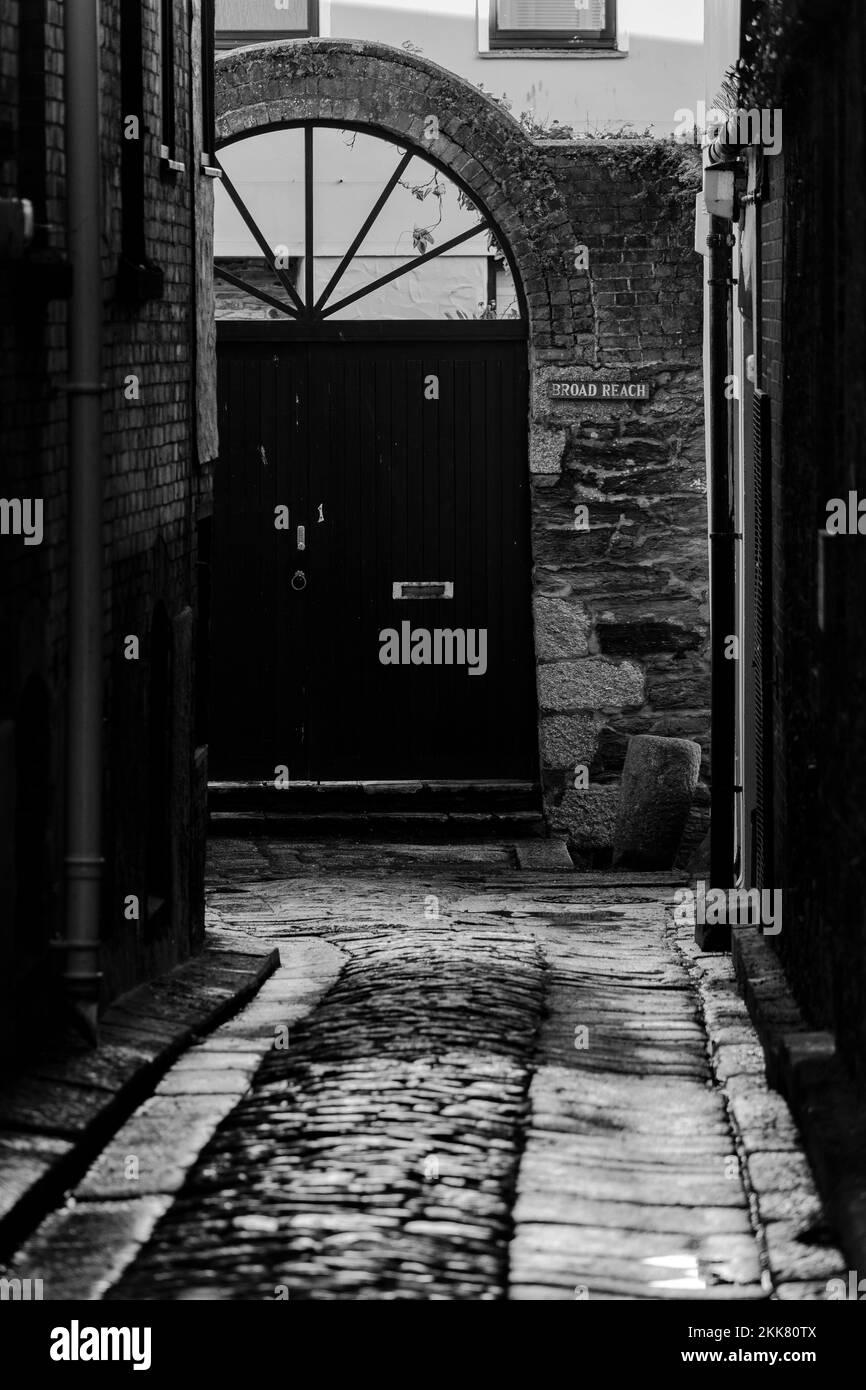 Falmouth alley ways and steps. Exploring the lanes of Falmouth town ...