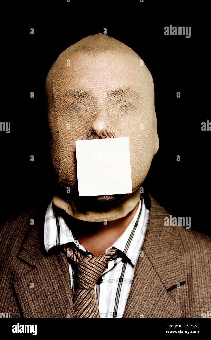 Crime stoppers advert hi-res stock photography and images - Alamy