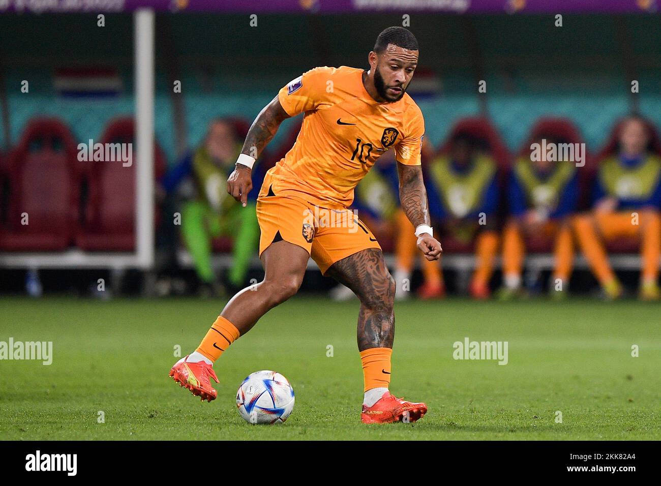 DOHA, QATAR - NOVEMBER 25: Memphis Depay of the Netherlands during the ...