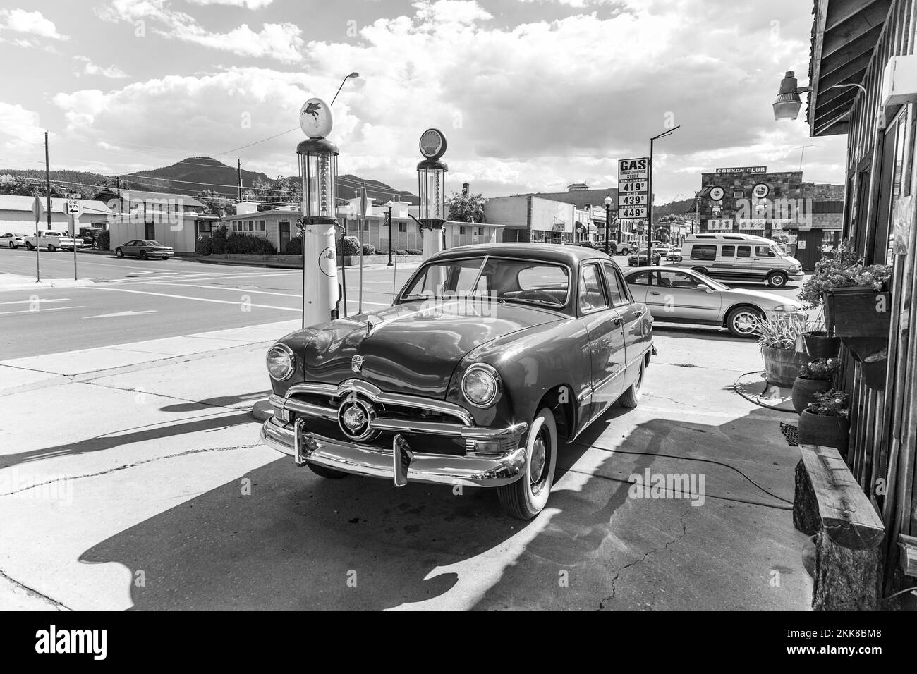 Williams, USA - July 8, 2008: old retro filling station in Williams ...