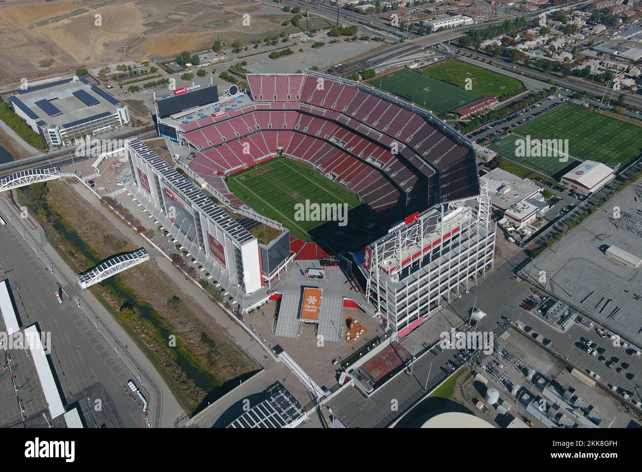 Levi's stadium aerial hi-res stock photography and images - Alamy