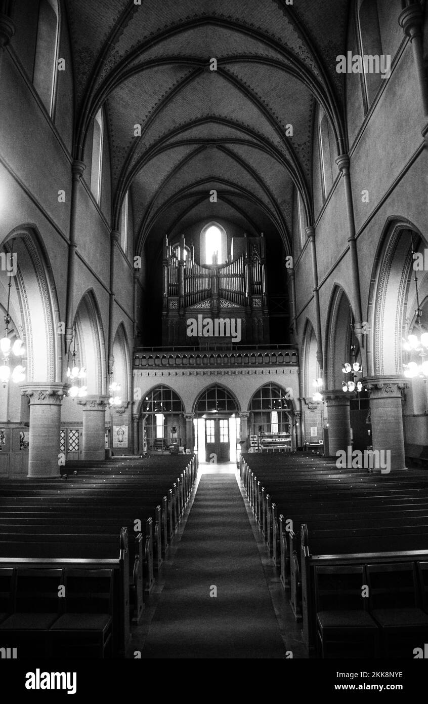 Inside a empty church in black and white Stock Photo - Alamy