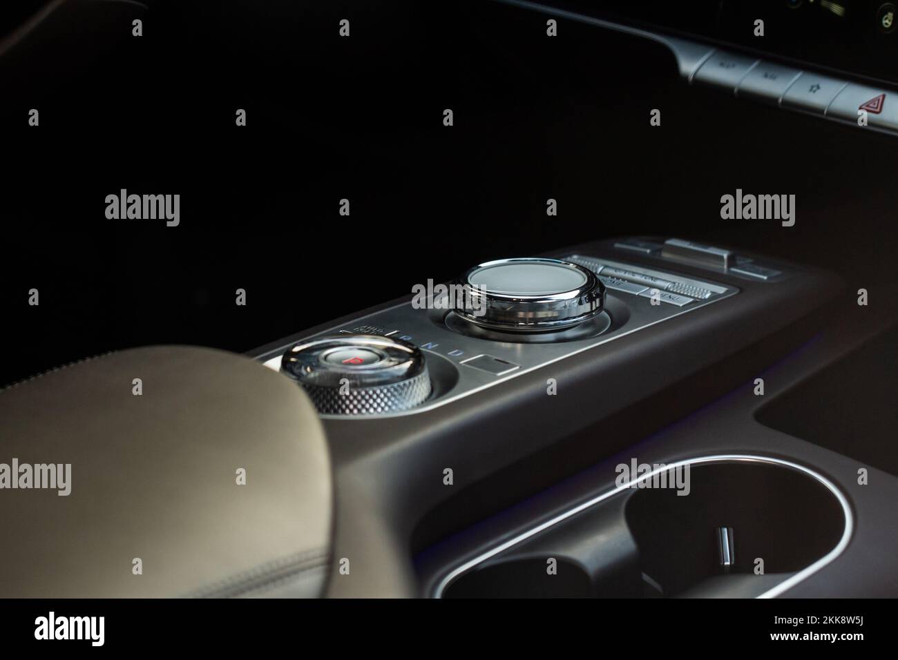 Modern automatic gearbox. Close up of the gearbox transmission handle ...