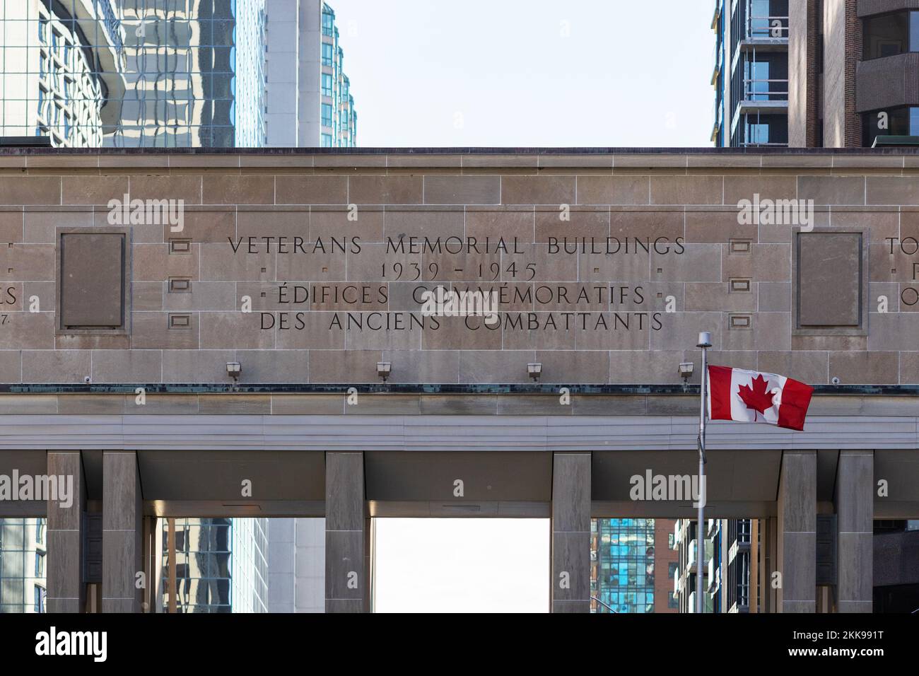 Veterans Memorial Buildings with Canadian flag in Ottawa, Canada Stock Photo - Alamy
