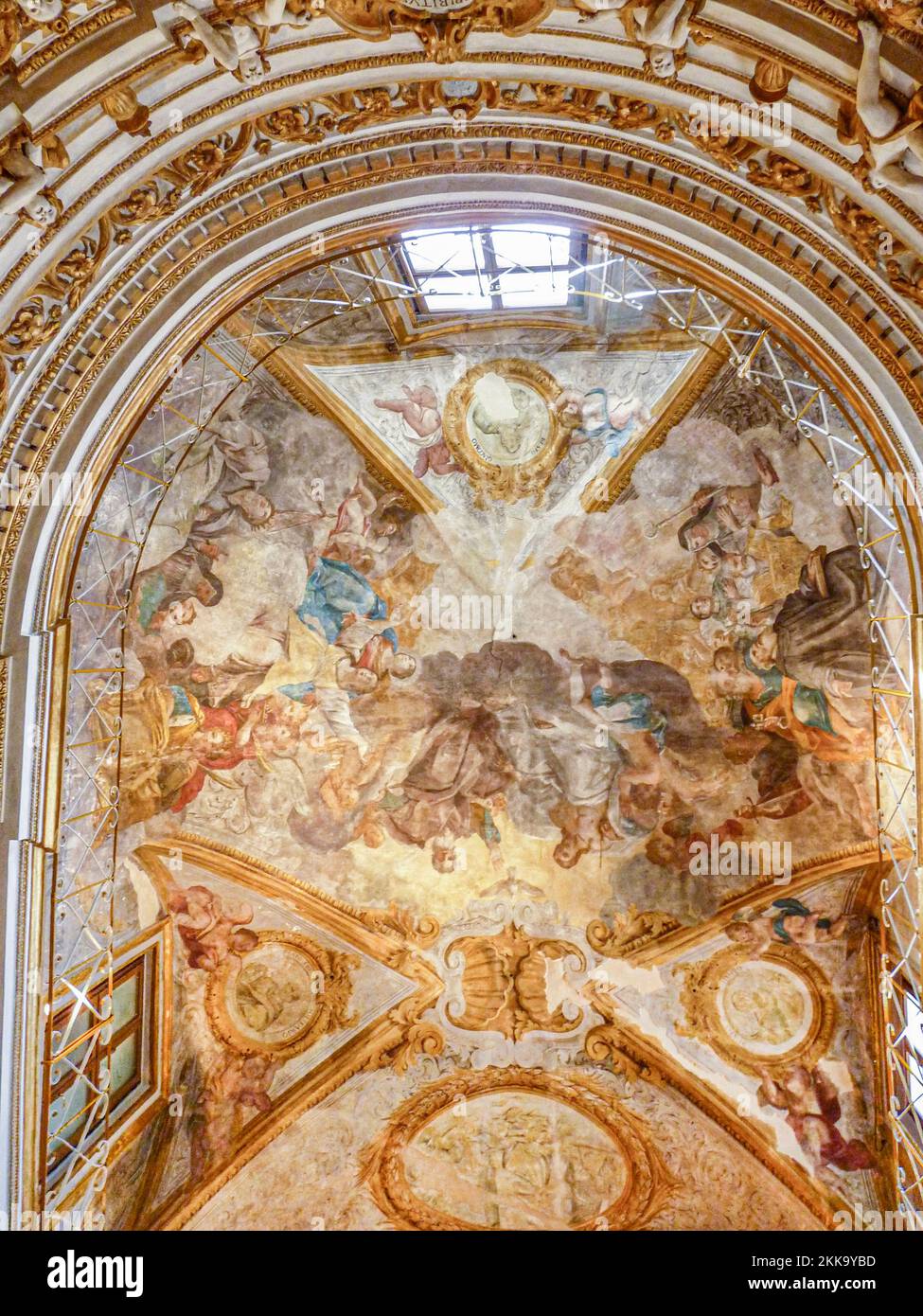 Ancona cathedral interior hi-res stock photography and images - Alamy
