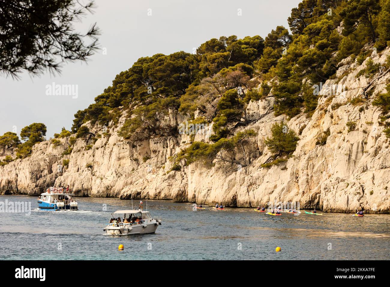 Calanque tour boat hi-res stock photography and images - Alamy