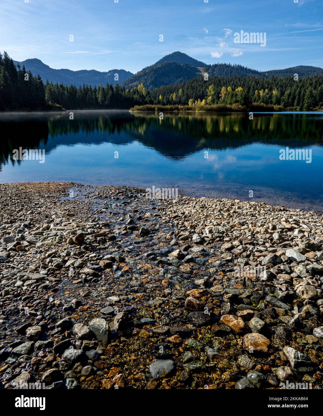 Gold creek pond snow washington hi-res stock photography and images - Alamy