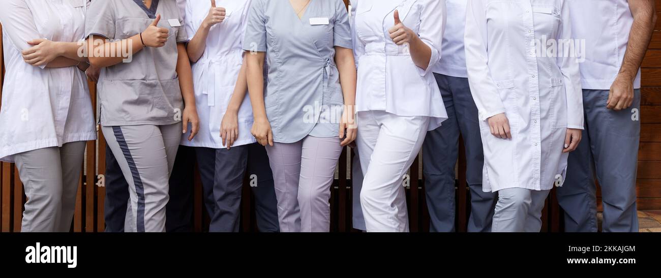 Group doctors standing hospital hi-res stock photography and images - Alamy