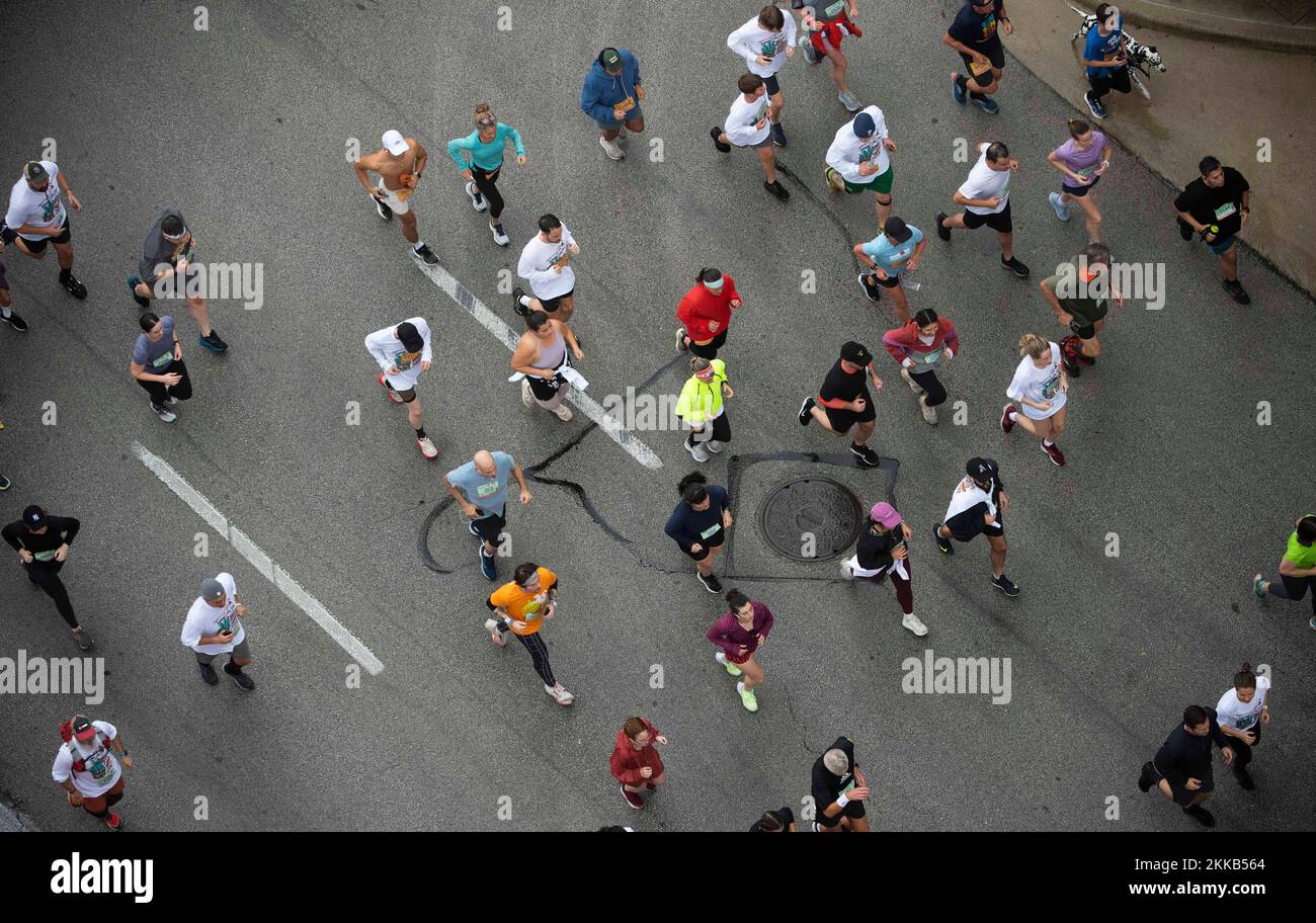 Austin Texas USA, November 24 2022: Some of more than 20,00 runners and ...