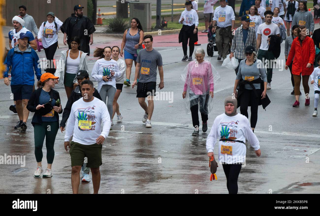 Austin Texas USA, November 24 2022: Some of more than 20,00 runners and ...