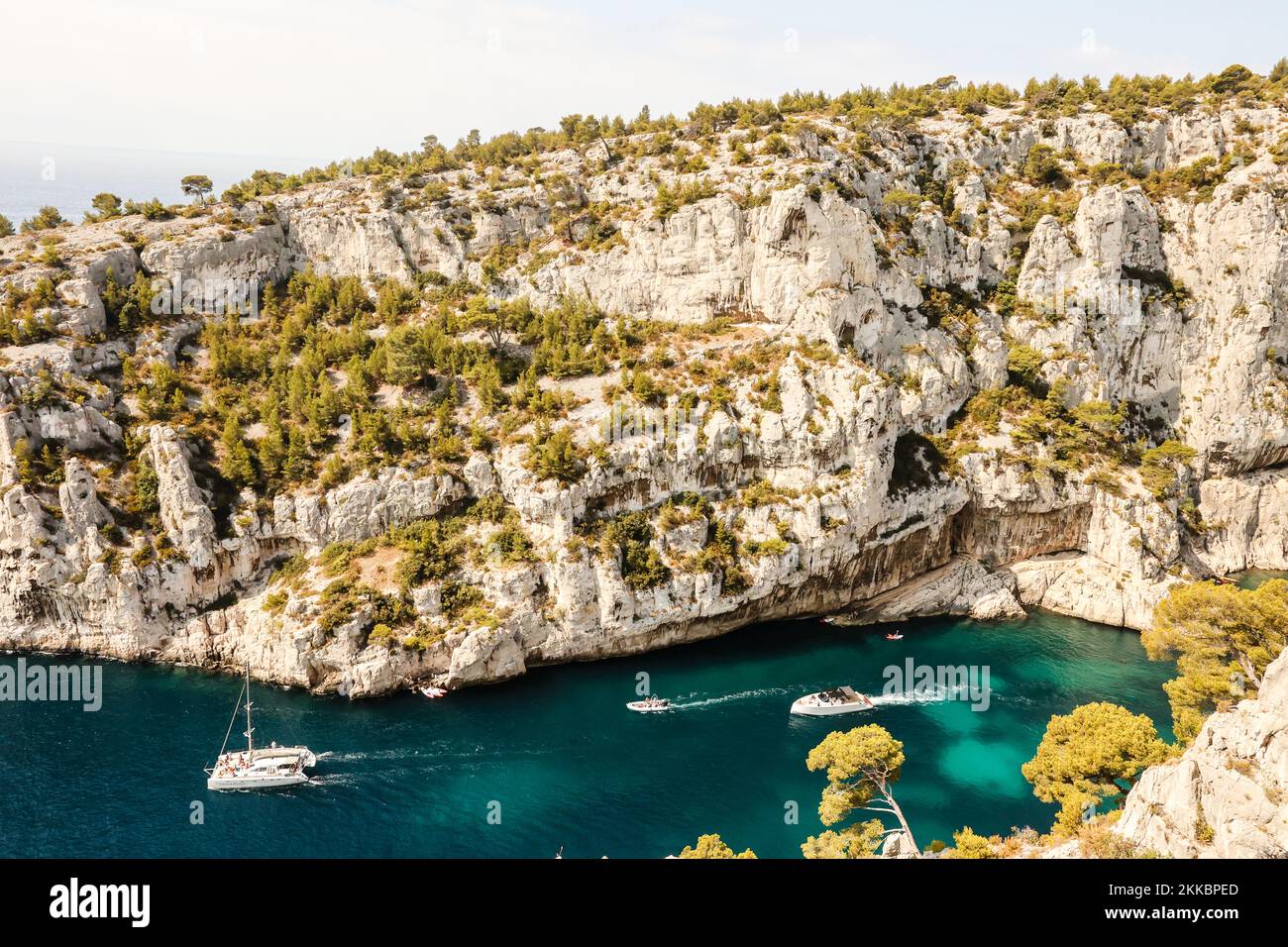 Calanque tour boat hi-res stock photography and images - Alamy