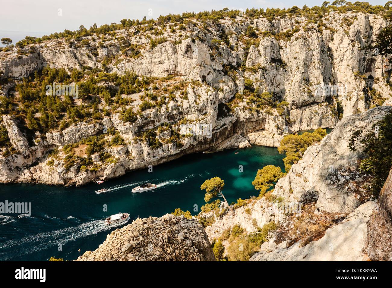 Calanque tour boat hi-res stock photography and images - Alamy