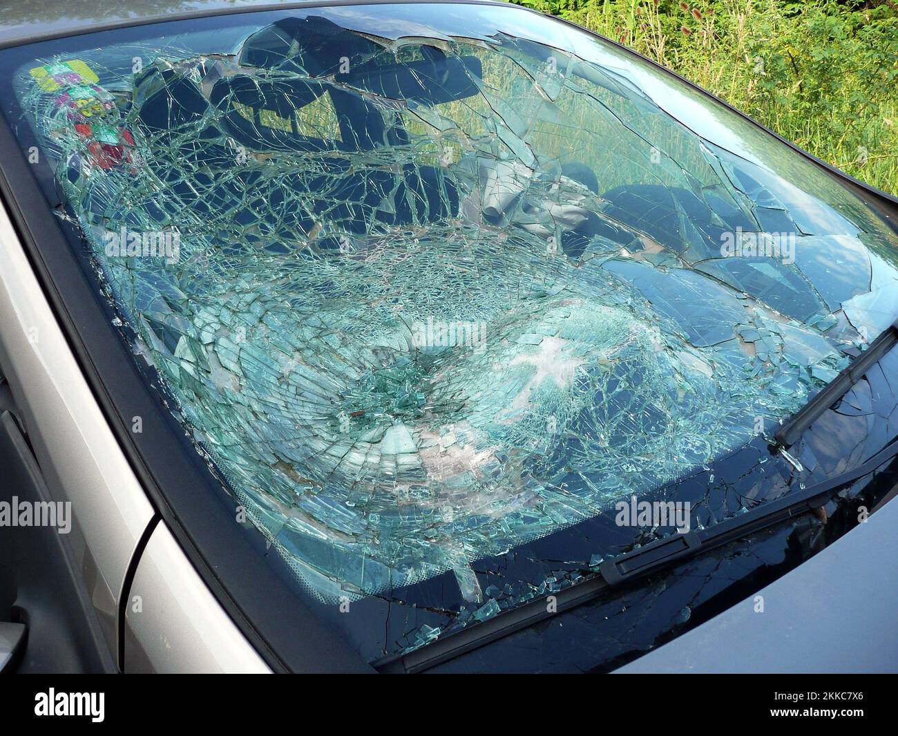 Car window pane, broken after accident Stock Photo - Alamy