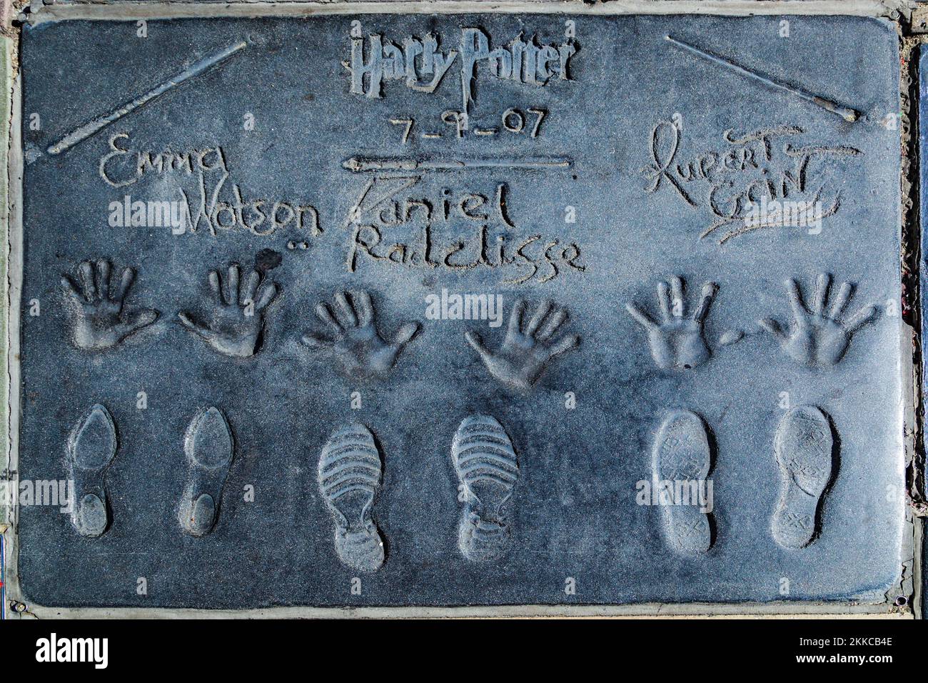 Emma watson feet hi-res stock photography and images - Alamy