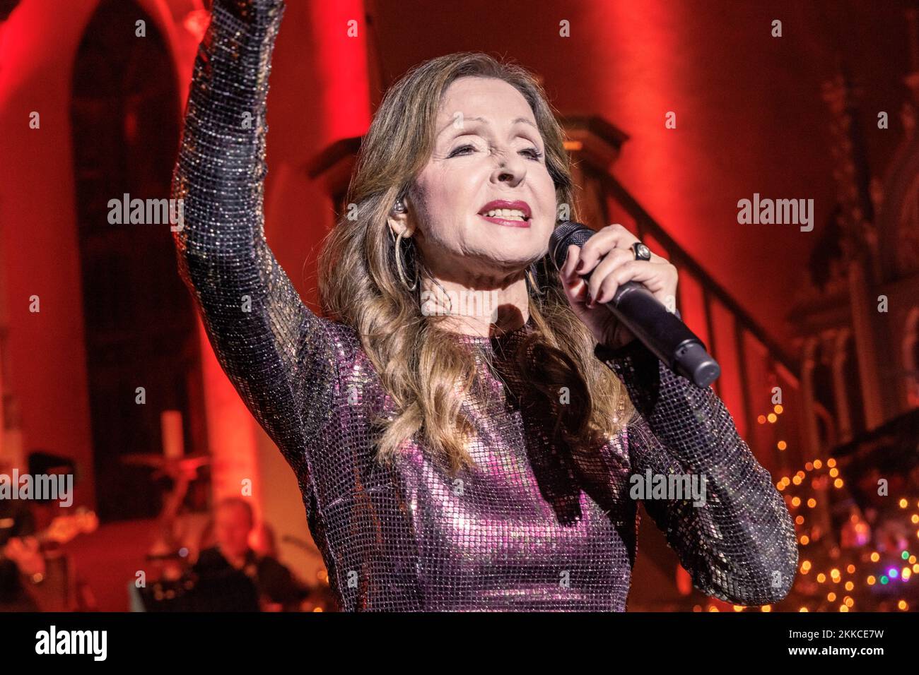 Basthorst, Germany. 25th Nov, 2022. Singer Vicky Leandros sings at a ...