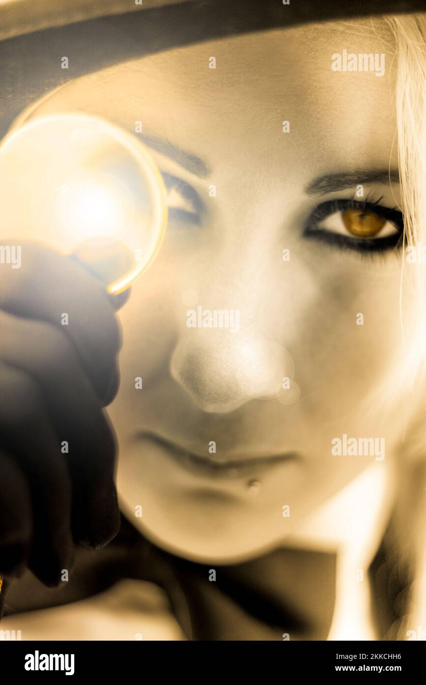 Lady monocle hi-res stock photography and images - Alamy