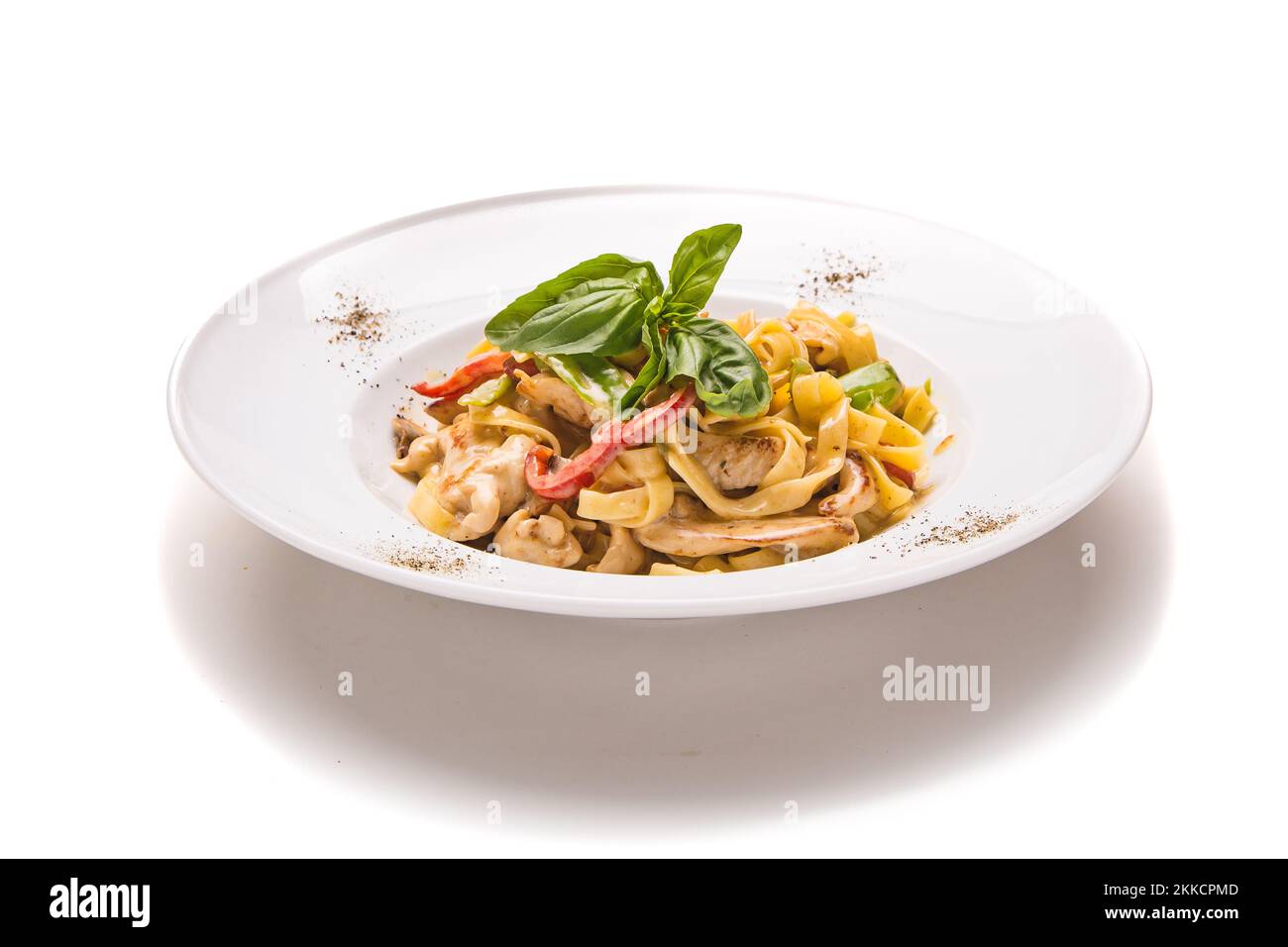 Fettuccine alfredo on plate Cut Out Stock Images & Pictures - Alamy