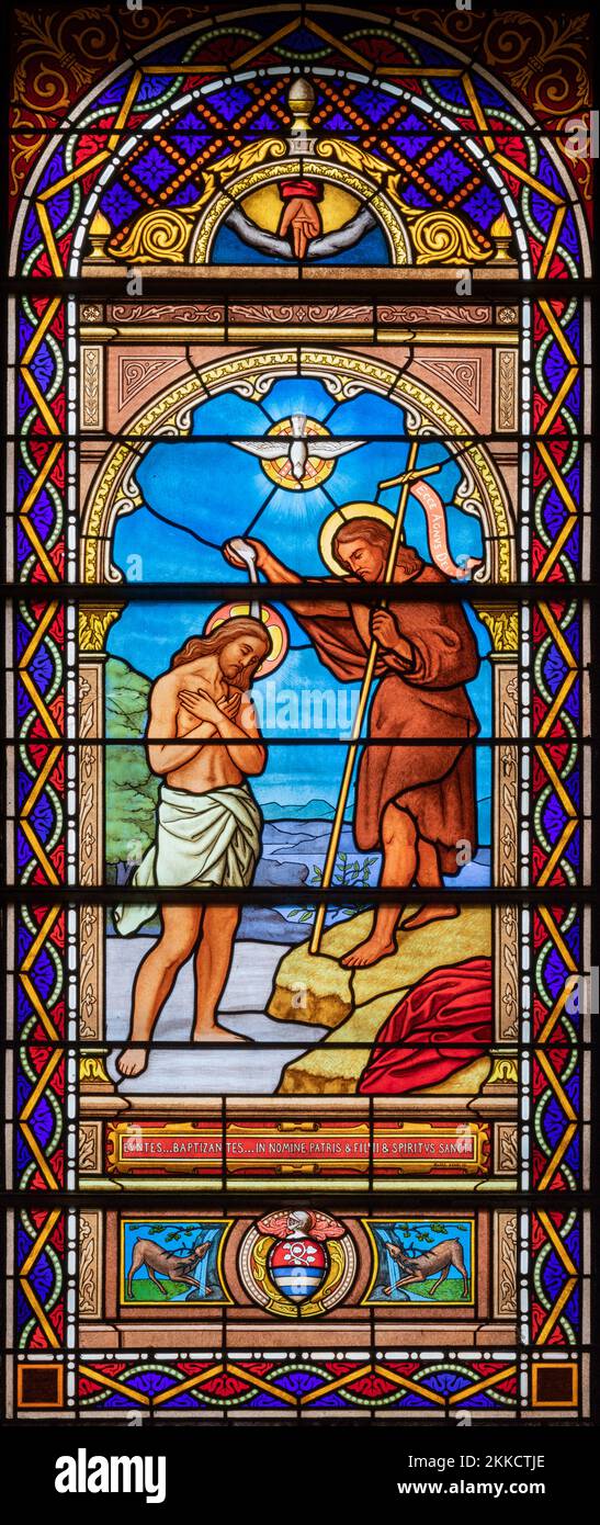 Jesus baptism stained glass hi-res stock photography and images - Alamy