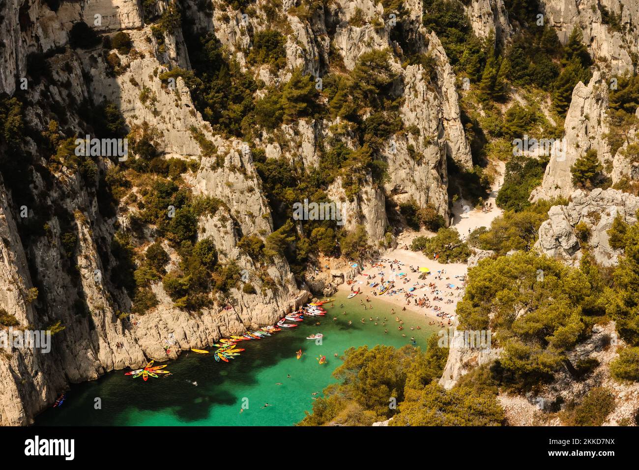 Calanque tour boat hi-res stock photography and images - Alamy