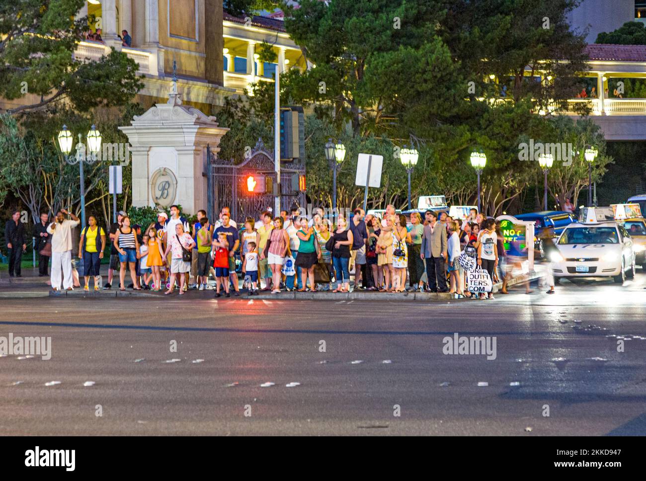 Las Vegas, USA - June 17, 2008: pedestrians wait at the Strip in Las ...