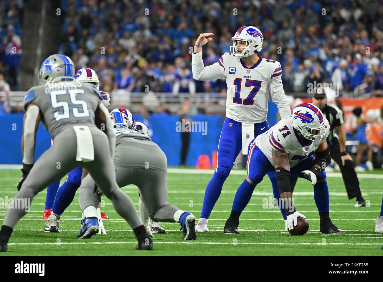 DETROIT, MI - NOVEMBER 24: Buffalo Bills QB Josh Allen (17) under ...