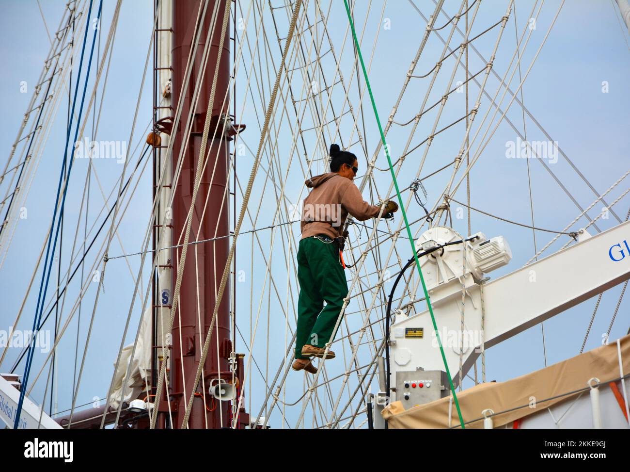 Woman ropes hi-res stock photography and images - Alamy