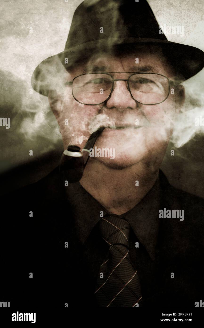 Smoldering pipe hi-res stock photography and images - Alamy