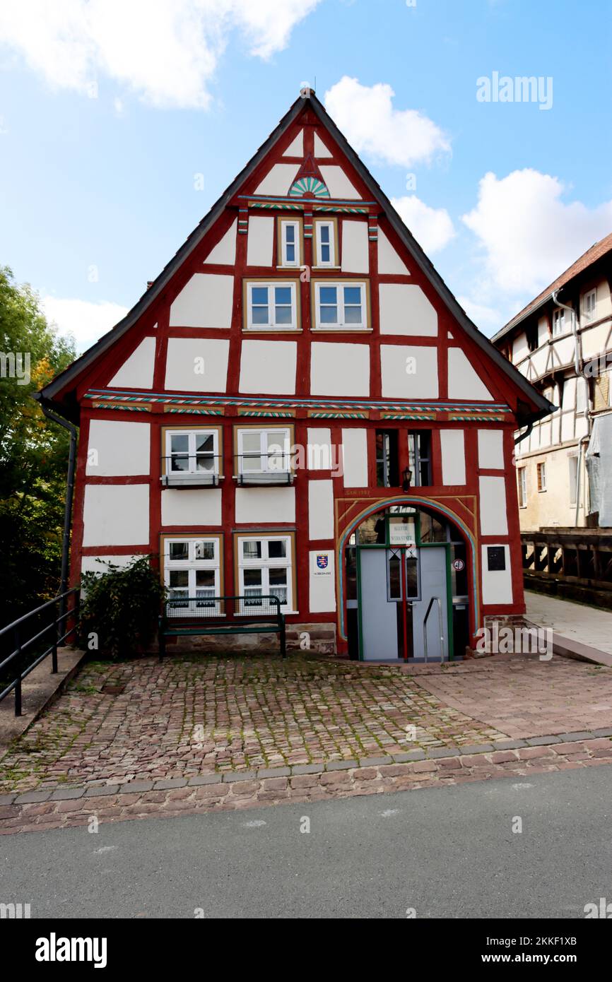 Denkmal-geschütztes Fachwerkhaus in der historischen Altstadt, Hessen ...