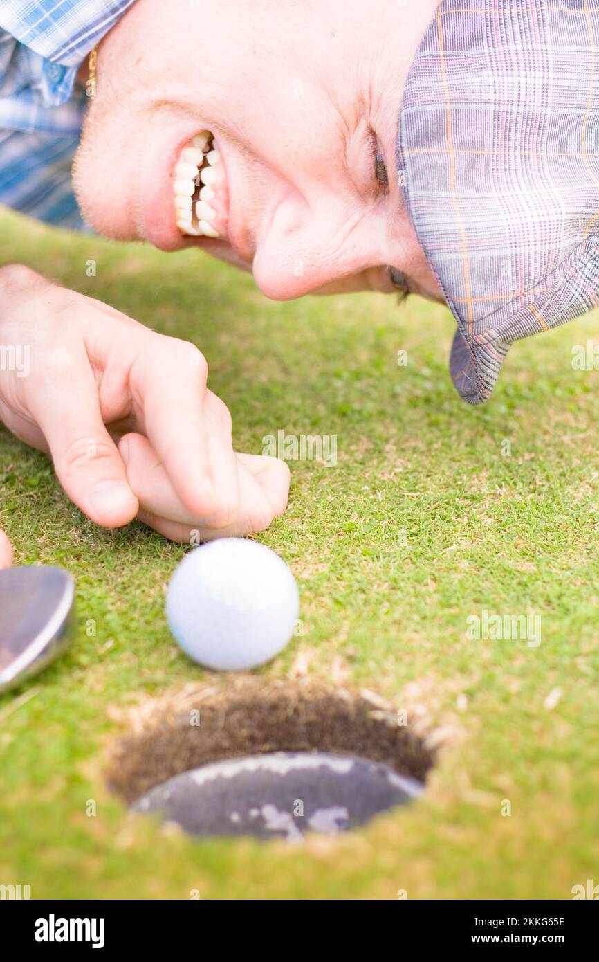 Angry golfer hi-res stock photography and images - Alamy