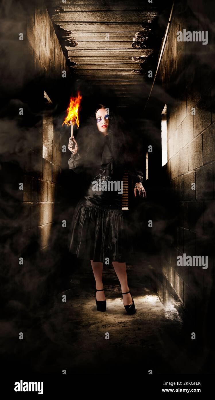 Ghost girl hallway hi-res stock photography and images - Alamy