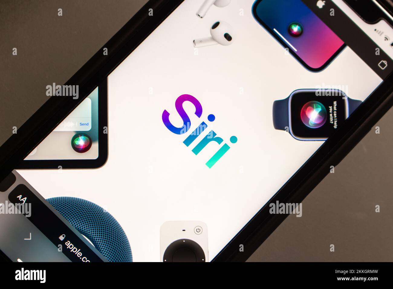 Siri logo hi-res stock photography and images - Alamy