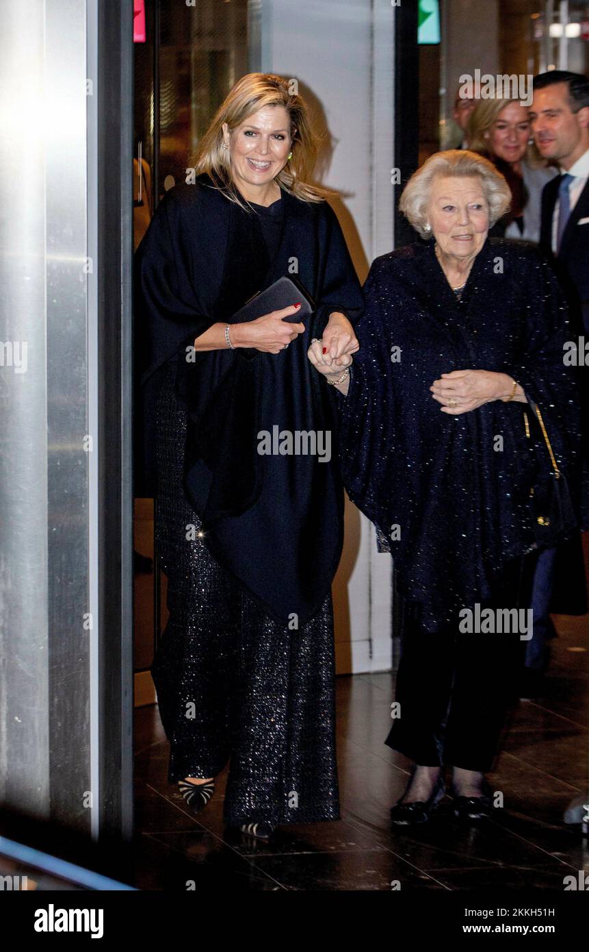 Amsterdam, Netherlands. 25th Nov, 2022. Queen Maxima and Princess ...