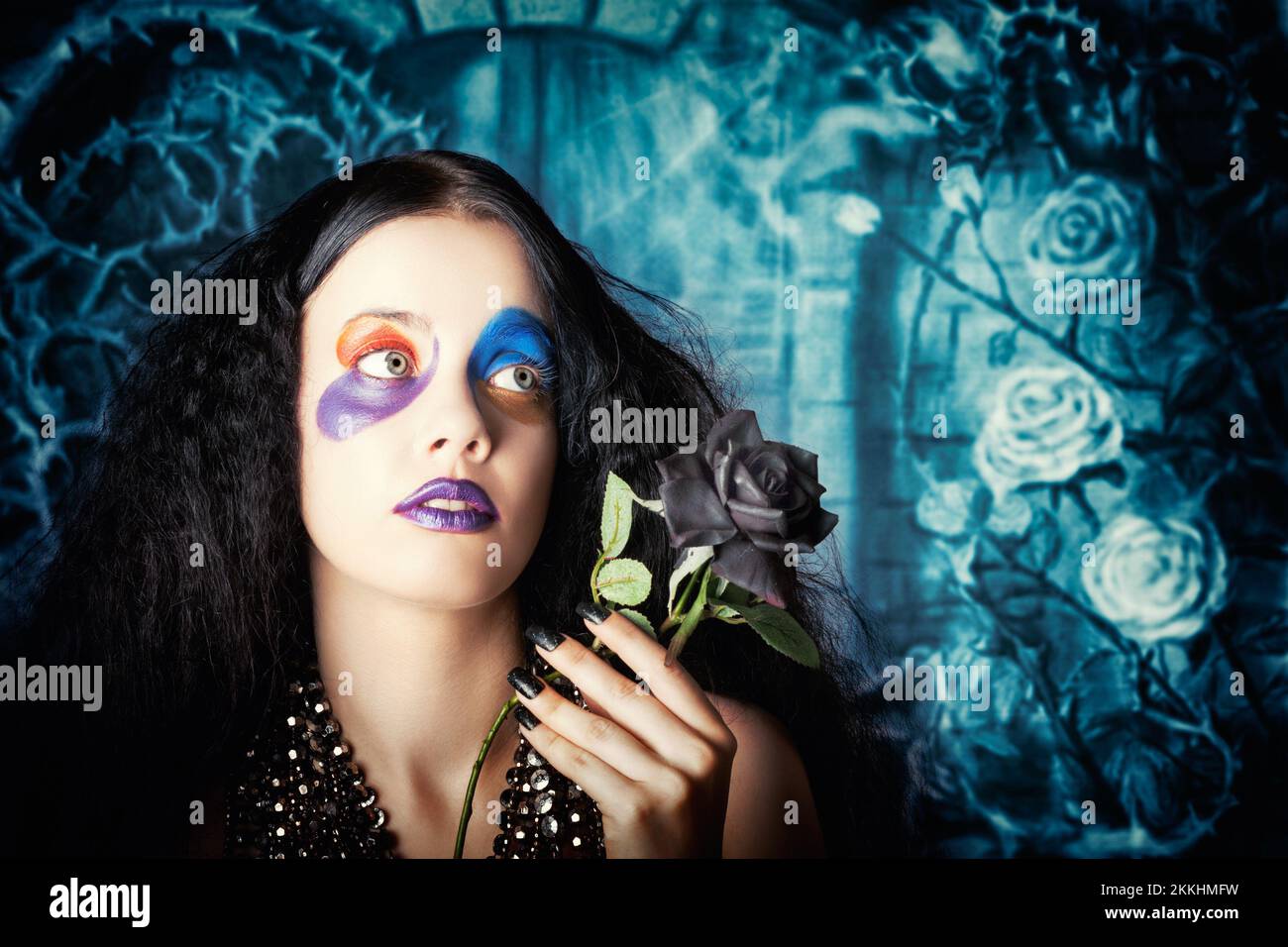 Woman holding portrait funeral hi-res stock photography and images - Alamy