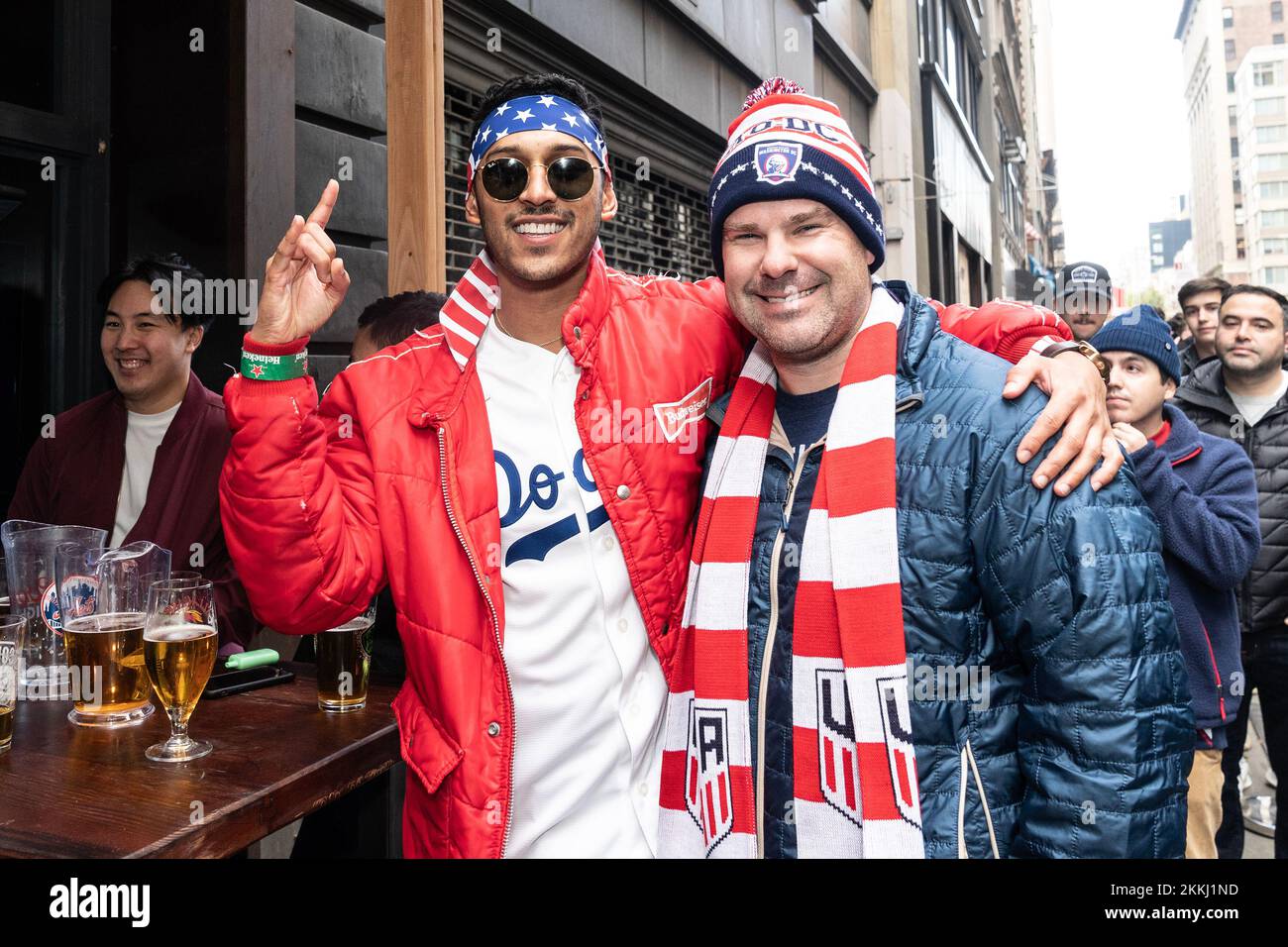 England football fans in qatar 2022 hi-res stock photography and images ...